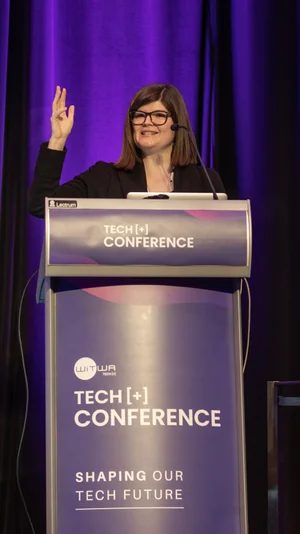 ABOUT — Dr Kate Raynes-Goldie