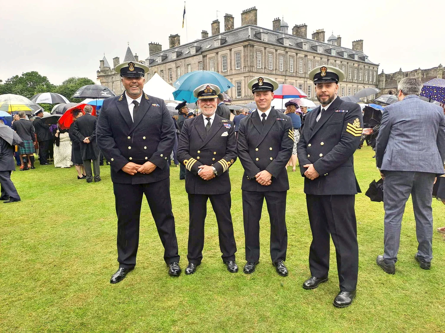 MCDOA members at Holyrood House — MCDOA