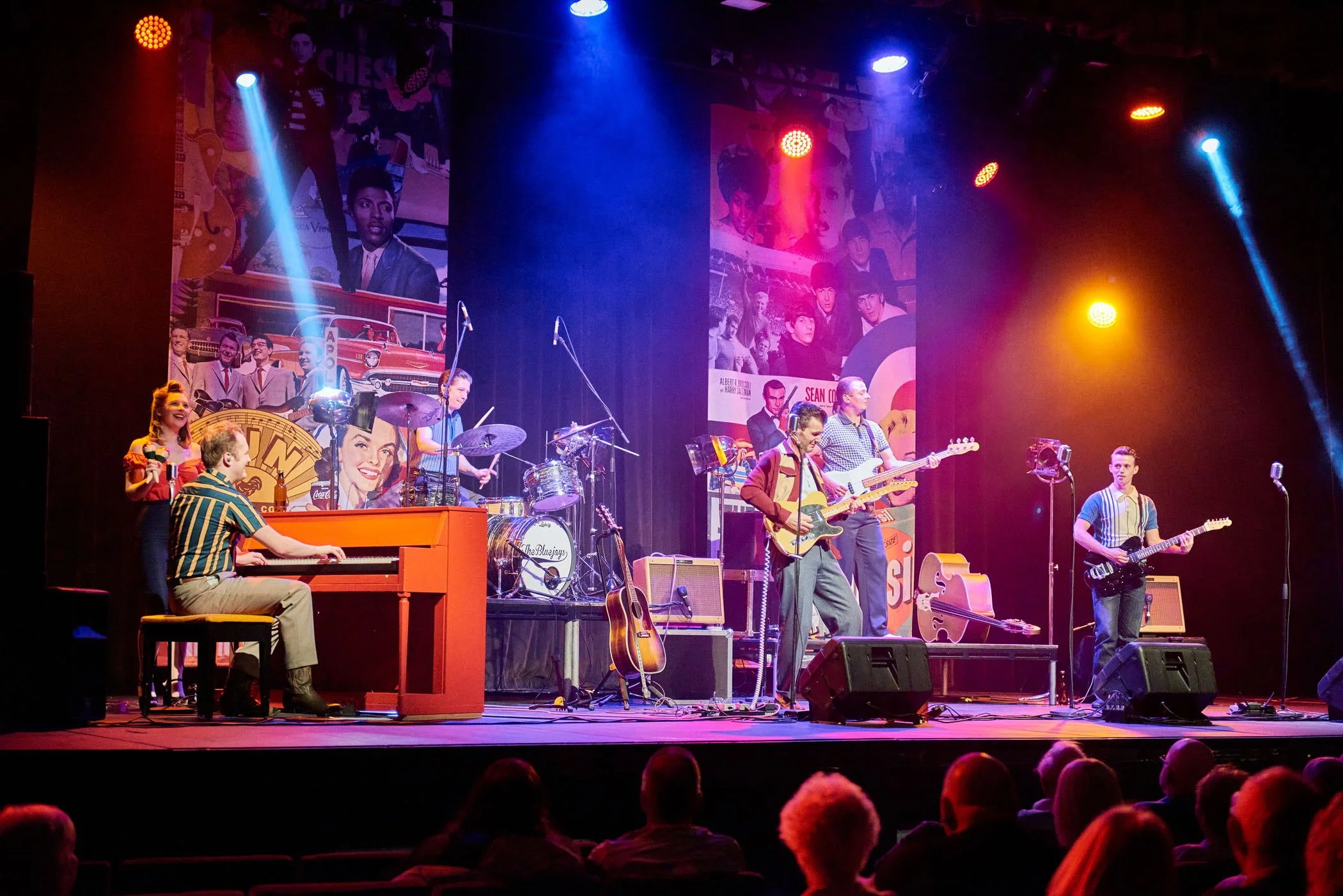 Rave On - The Ultimate 50s and 60s Experience!