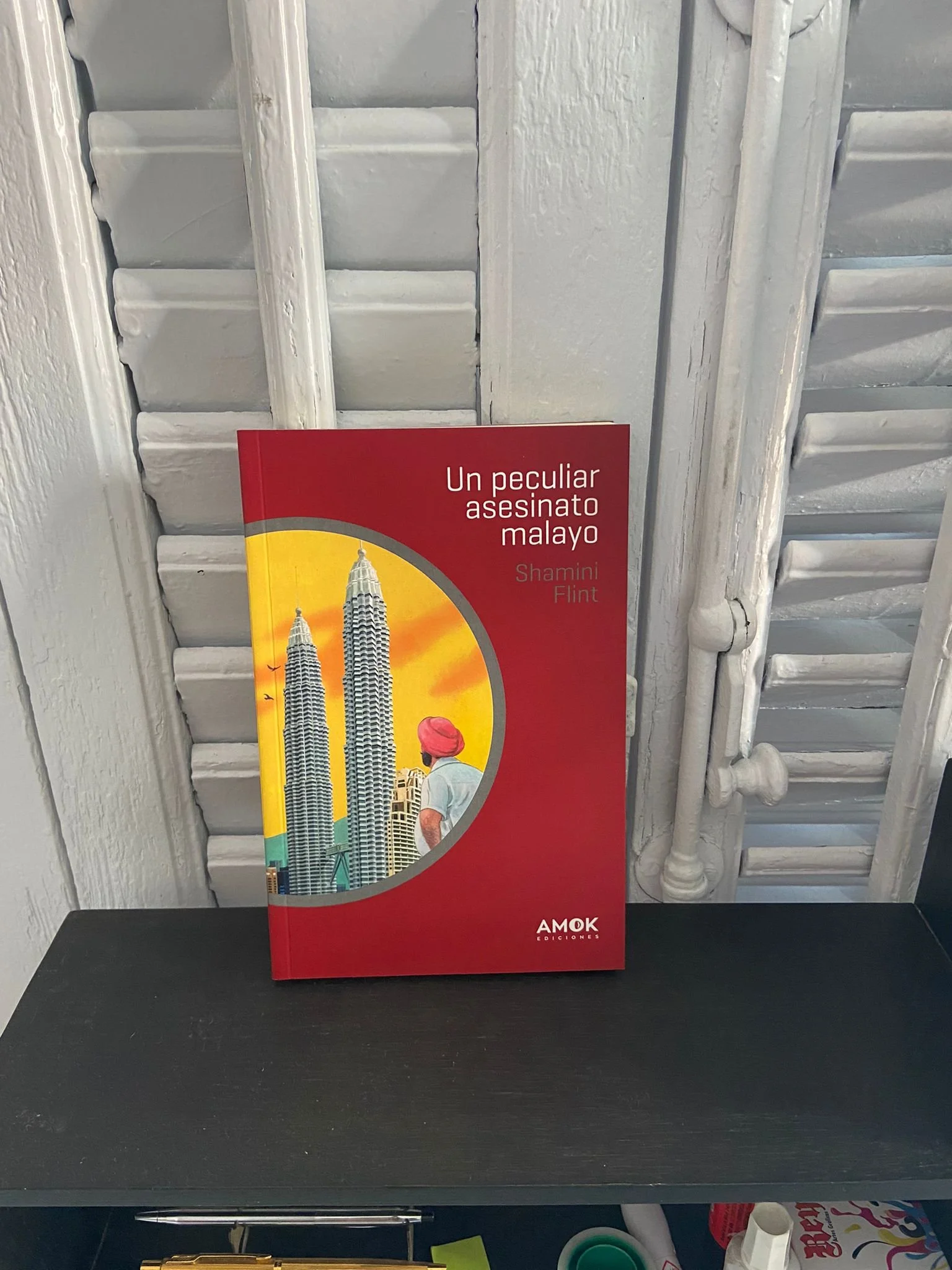 Agustín Ferrer, ilustrador de portadas — AMOK Ediciones