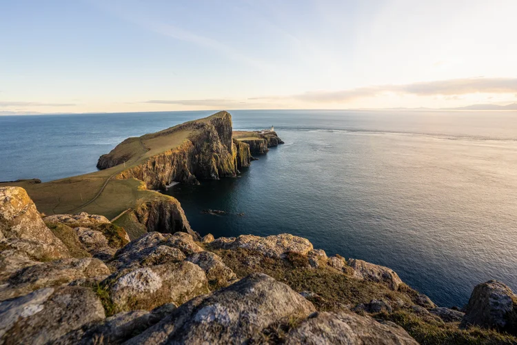 Neist Point Lighthouse Isle of Skye – Is this the Best Sunset Spot on ...