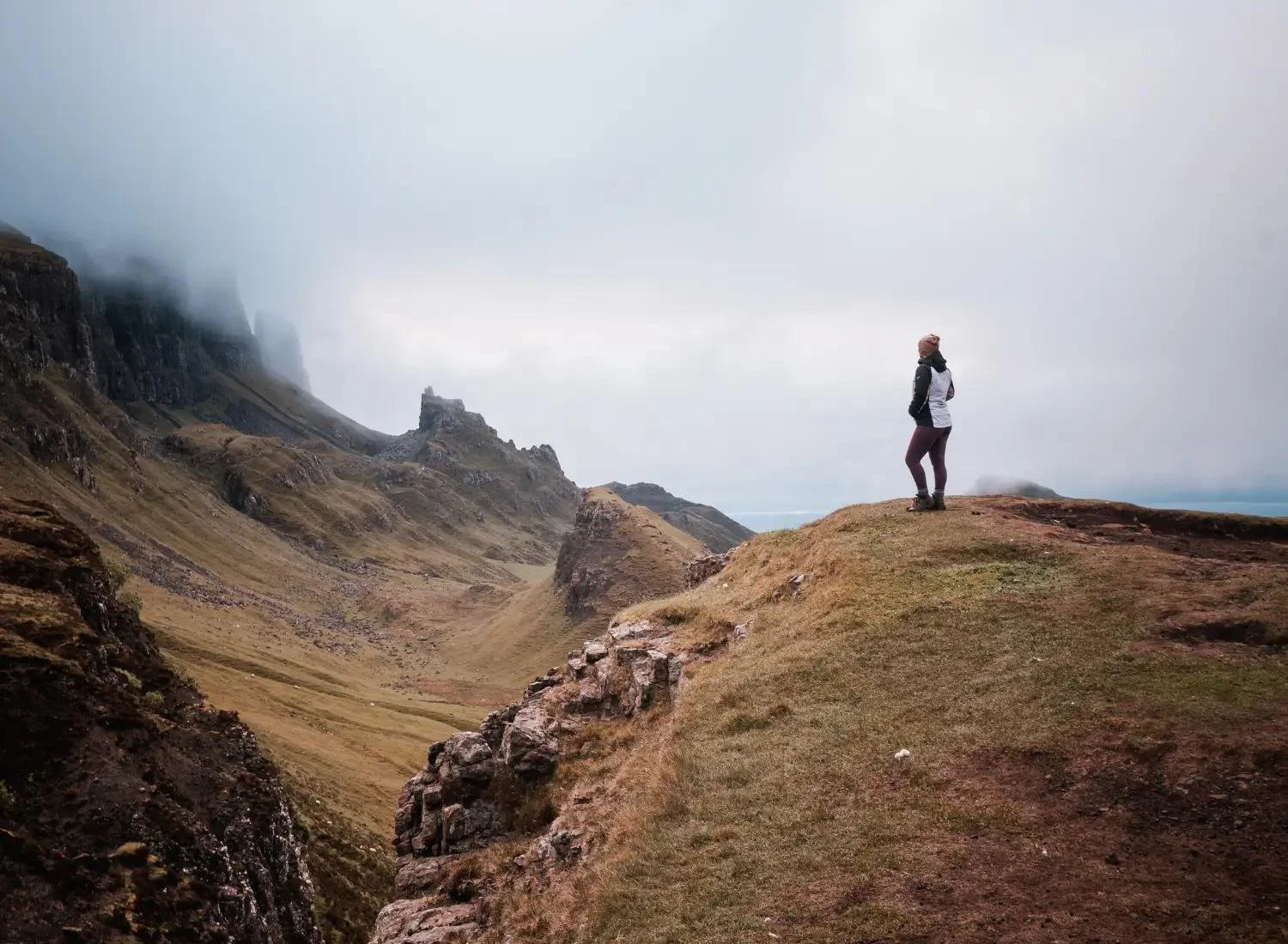 A Complete Guide to the Quiraing Walk on the Isle of Skye – Hiking Isle ...