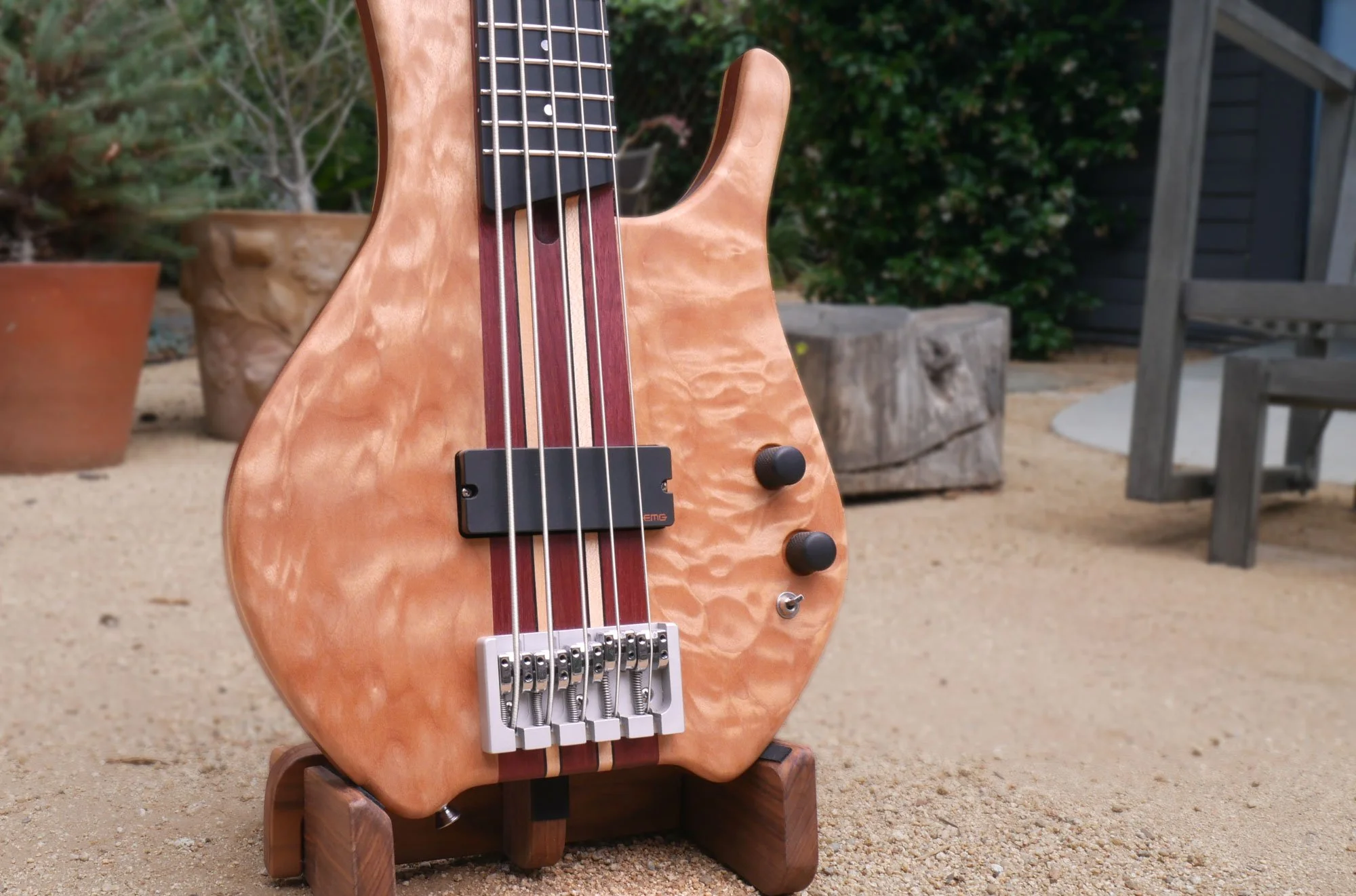 Pipe Dream Medium Scale 5-String Bass — Pipe Dream Fretworks