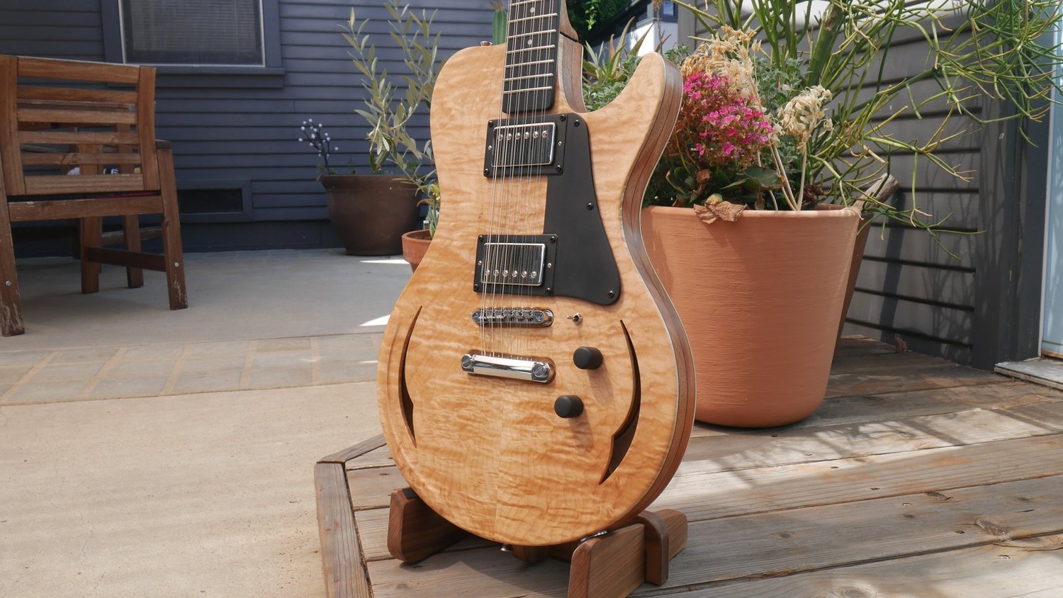 Pipe Dream E12 Electric Guitar — Pipe Dream Fretworks