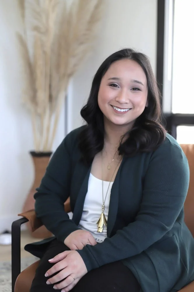 Emily Chou, AMFT | Walnut Creek & Los Angeles, CA | Flourish Mindset