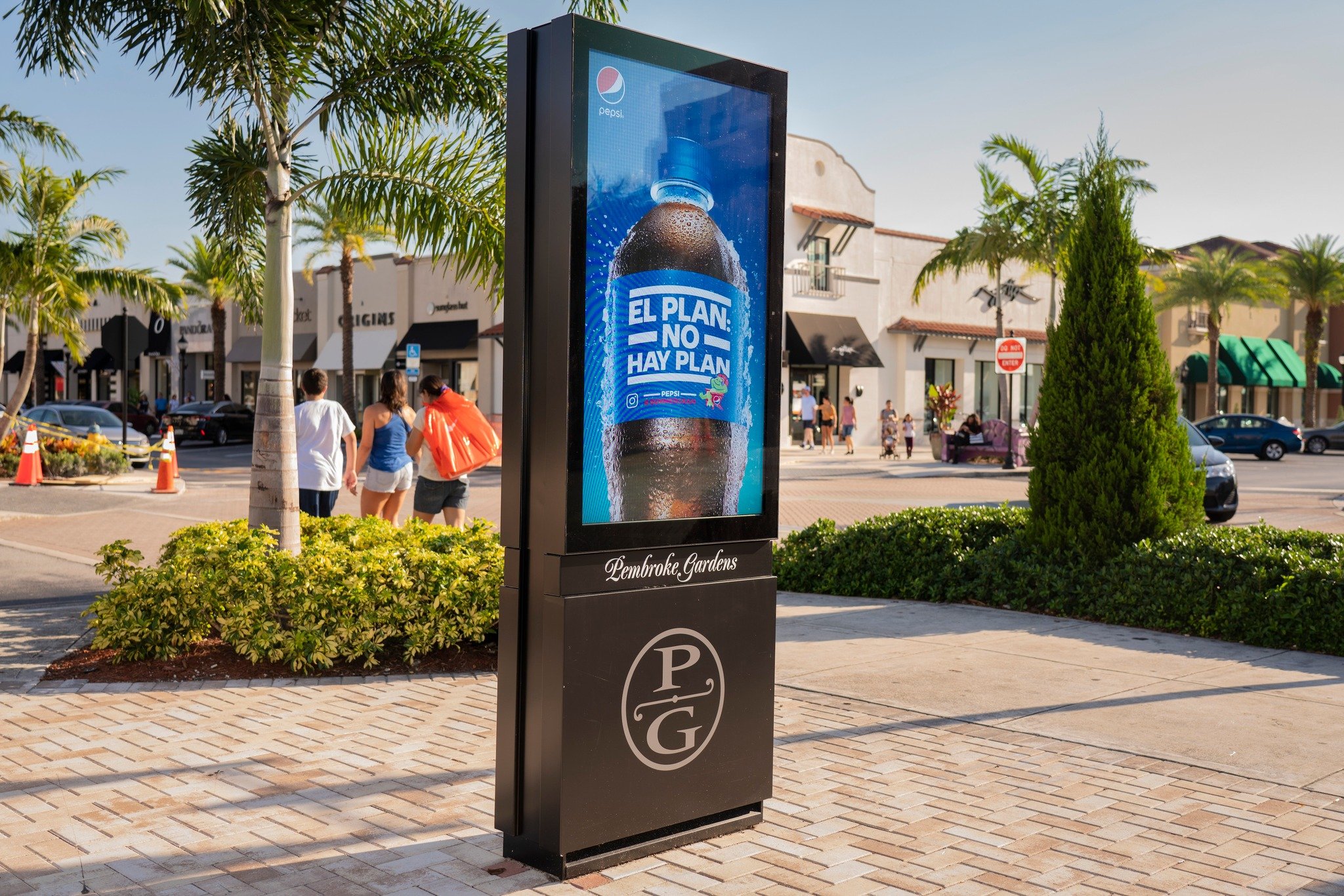 Smart Kiosks, Digital Kiosks, and Digital Directories - Wayfinding ...