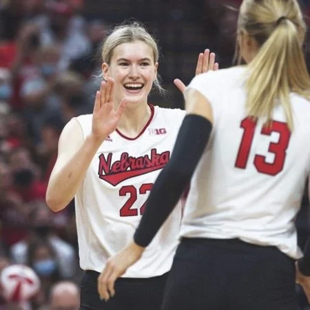 Coach Jess Knecht — Max Out Mindset