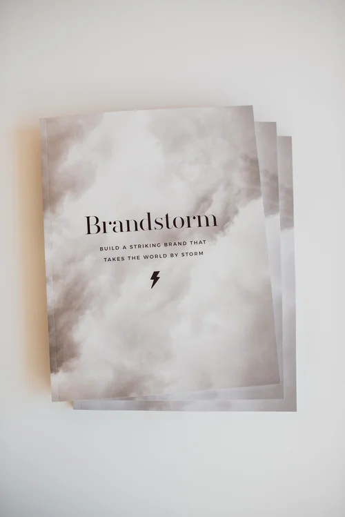 Amari Creative | Brand Templates and Guides