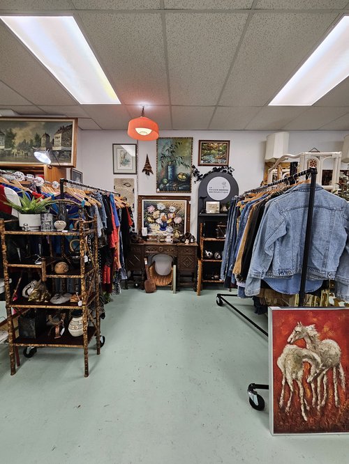 Edmonton Vintage & Antique Mall, Edmonton Vintage Market