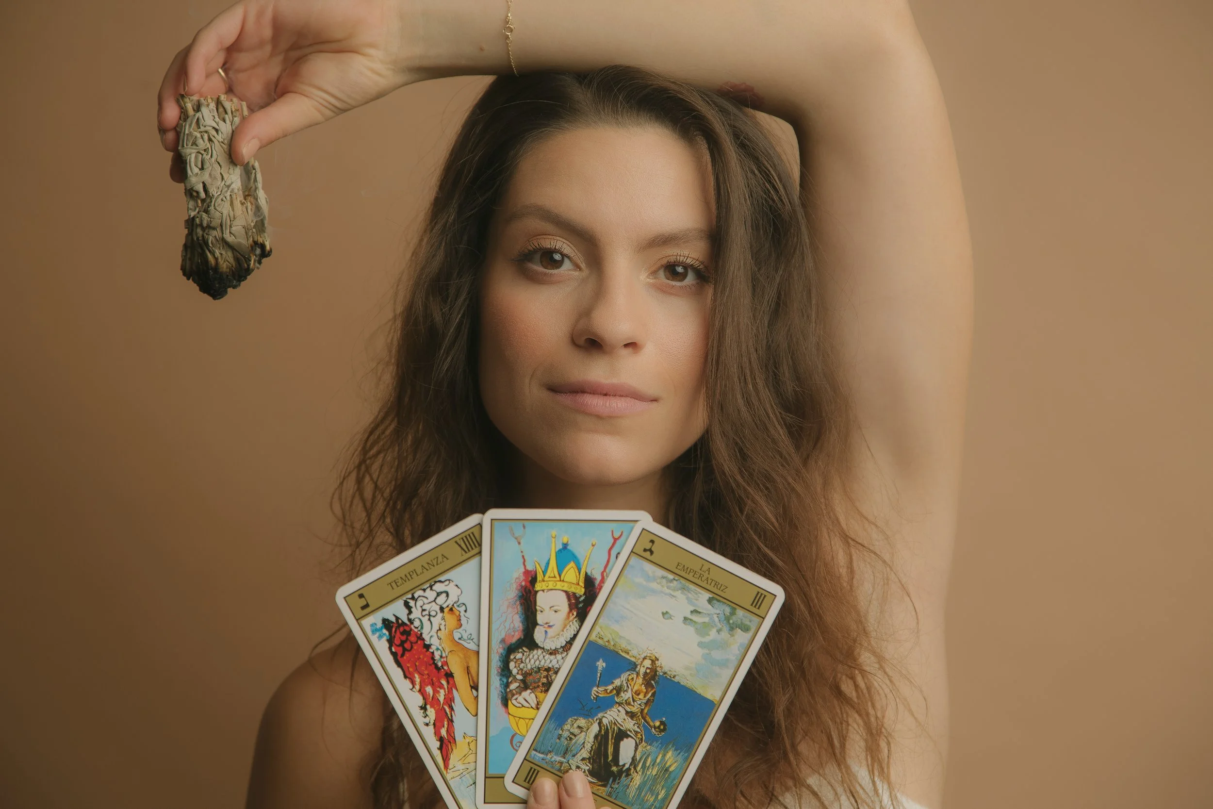 Julia Rose Barnett | DEN Teacher, Psychic-Medium & Astrologer Teacher | Live Stream & On Demand ...