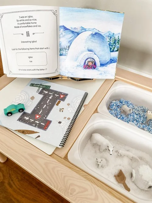 CHILDREN’S DESKS & HOMESCHOOL TABLES : Home-Centered Learning