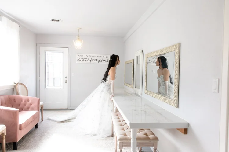 The Vintage Rose Photo Gallery Outdoor Wedding Venue With a Timeless ...