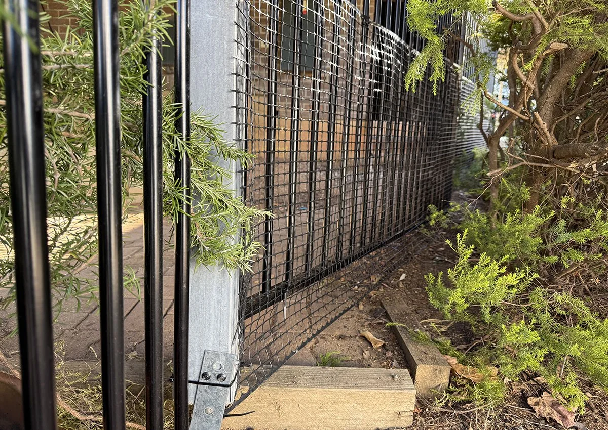 Tubular Fencing - Adelaide best prices Fencing Solutions — Reltona