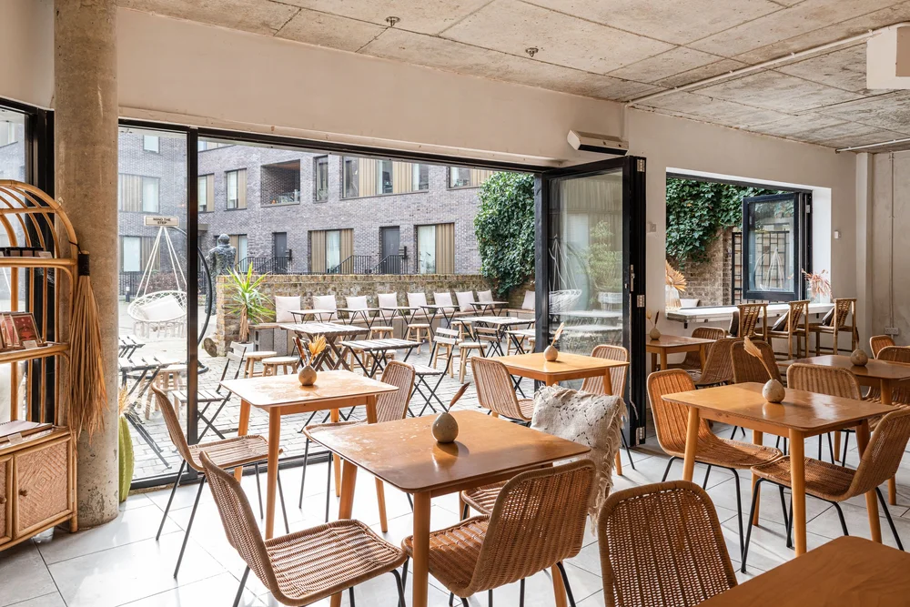 Hackney Menu — W A V E