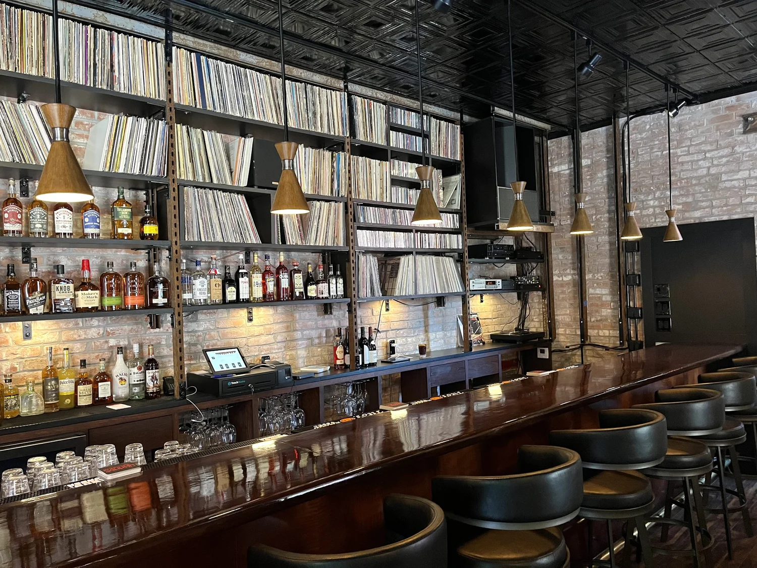 Photos — The Saturn Lounge