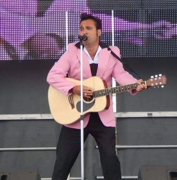 ELVIS IN THE HOUSE! — ROCK'N AUGUST