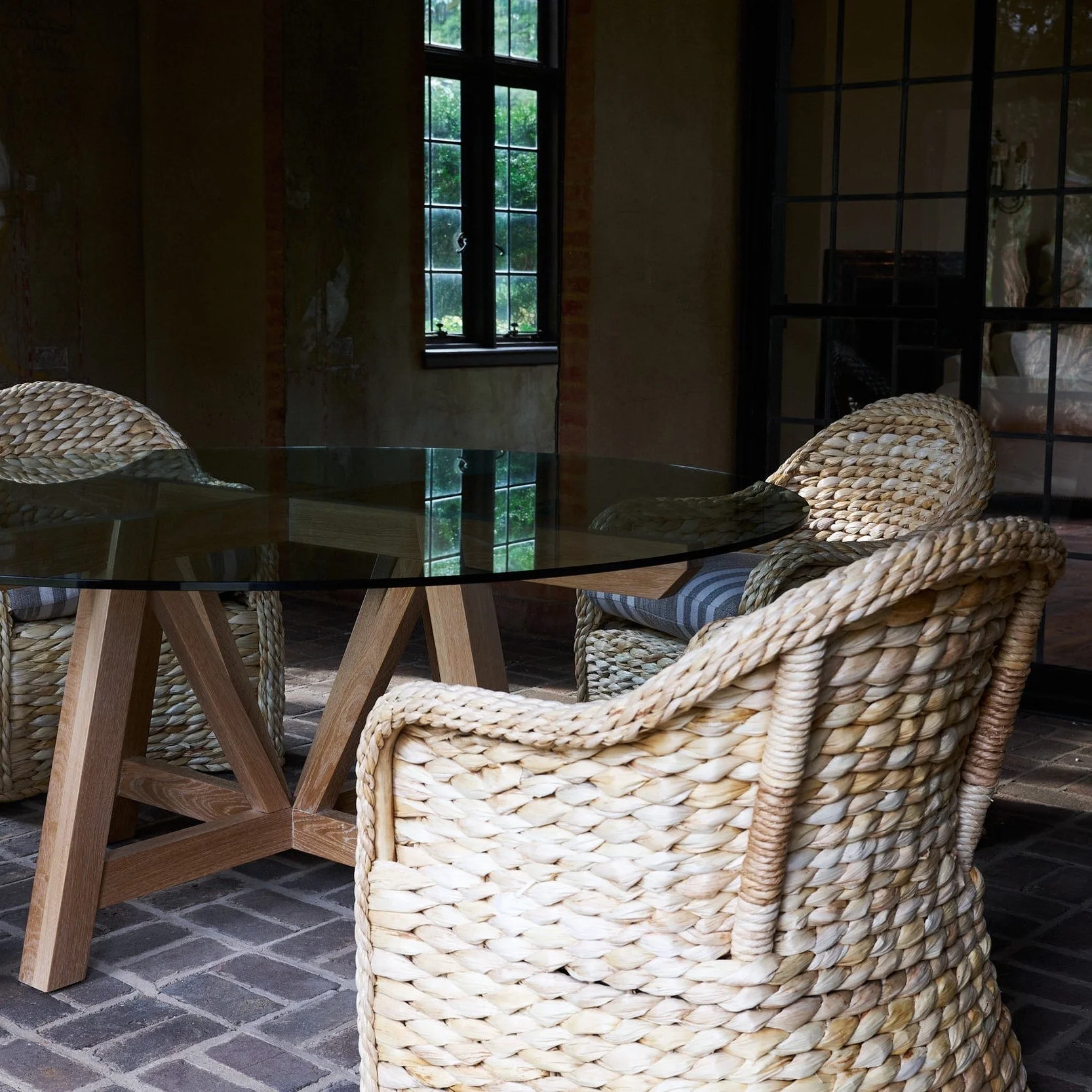 Delfina Arm Chair — Alfredo Paredes