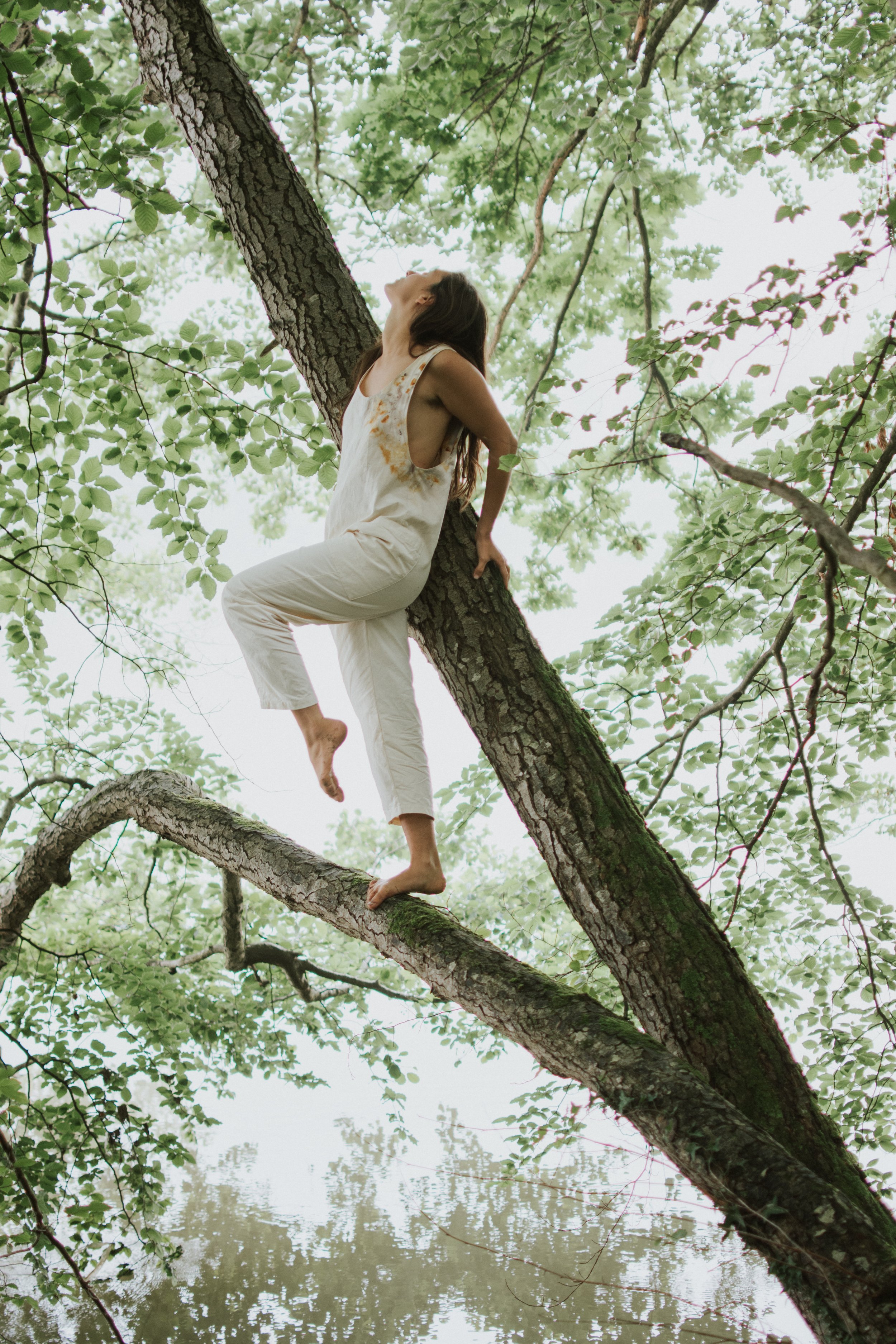 Brinas Studio | Natural pigments, sustainable fashion.