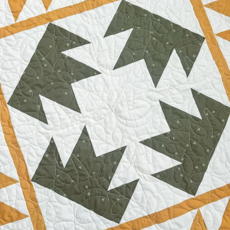 Bearfoot Ballet Quilt Pattern – Modern Bear Paw Design for Fat Quarters ...