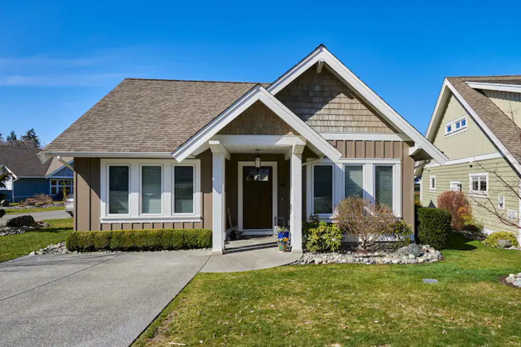 Qualicum Landing Beach Vacation Homes & Qualicum Beach Vacation Rentals