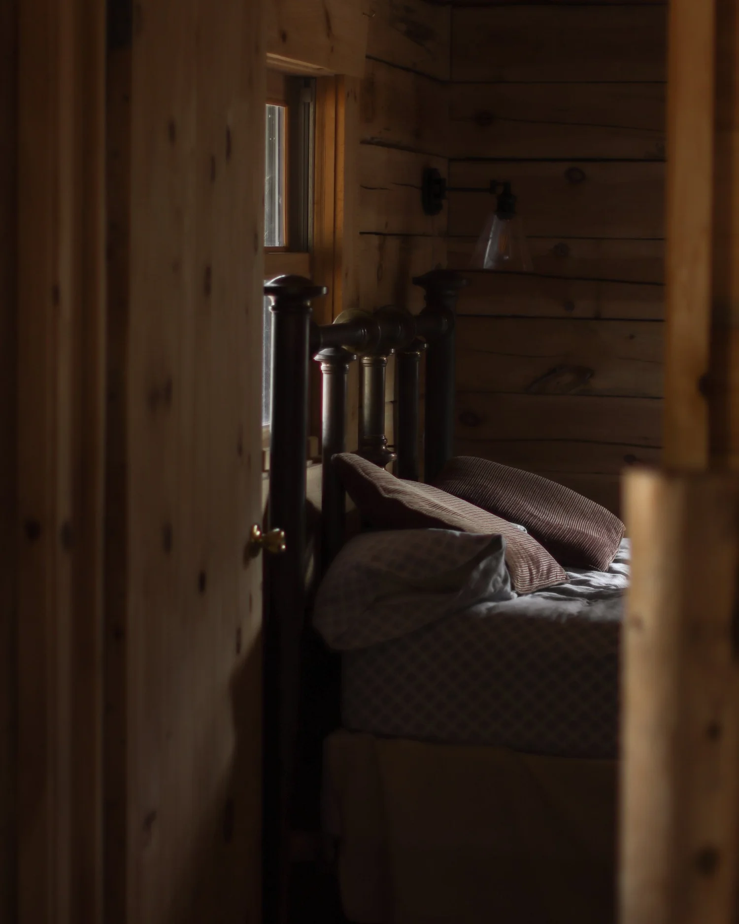 Cabin Getaway Photo Diary — The Sun Also Reads