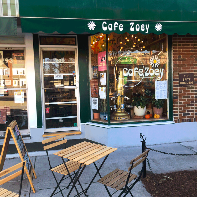 Contact 1 — Café Zoey