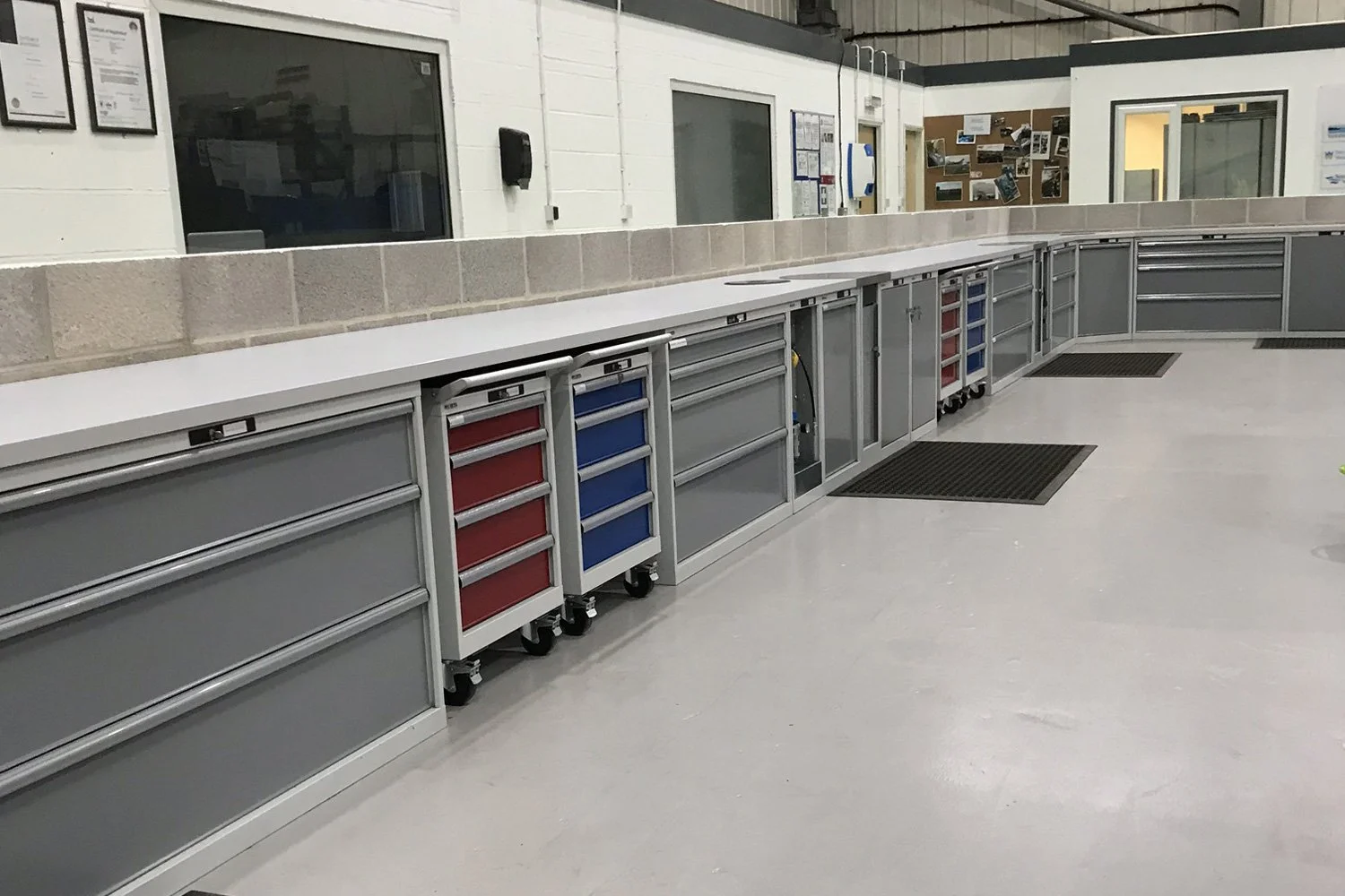 Custom Industrial Worktops | Compact Laminate Surfaces for Site ...