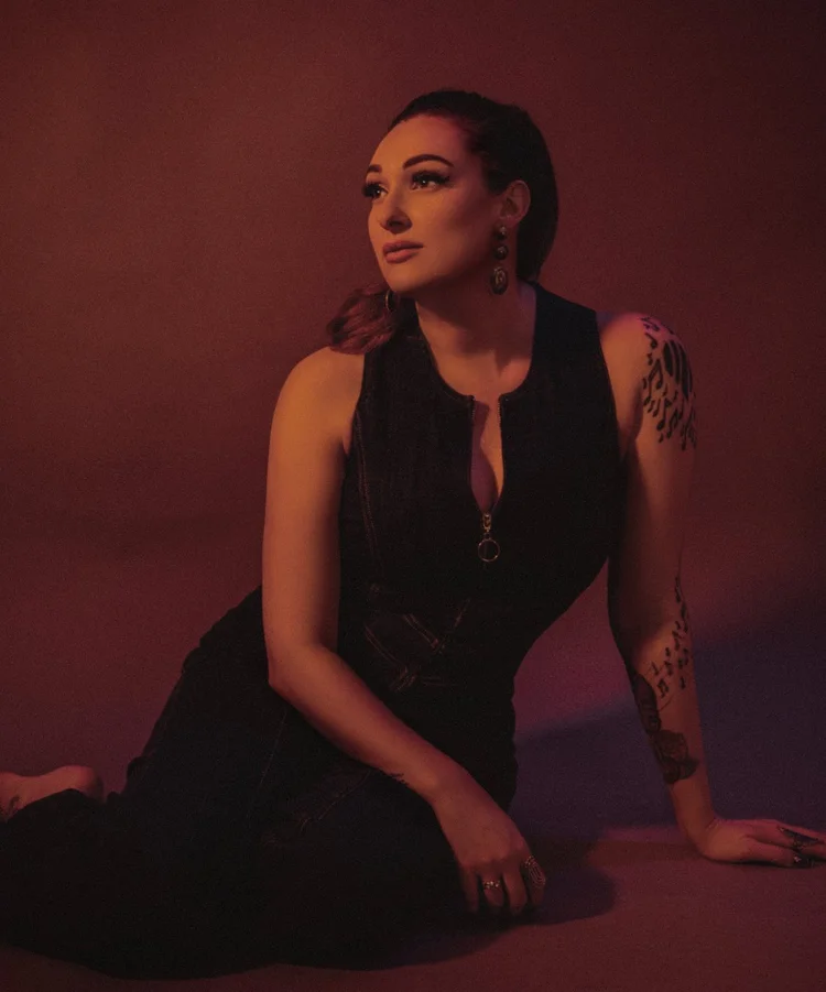 Singer for Hire | Oregon | Jacquie Roar