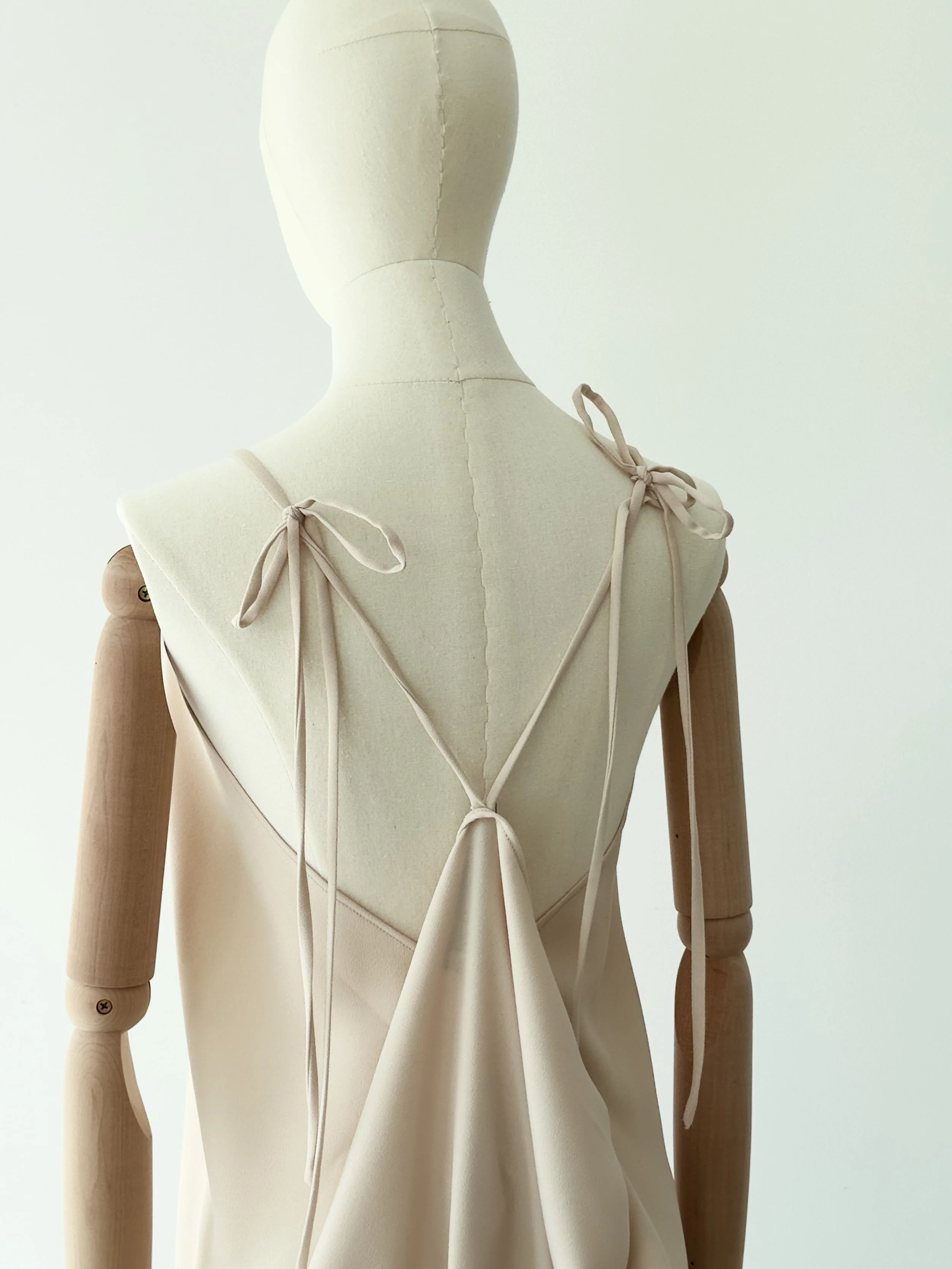 Store 2 — Jean Cintrón