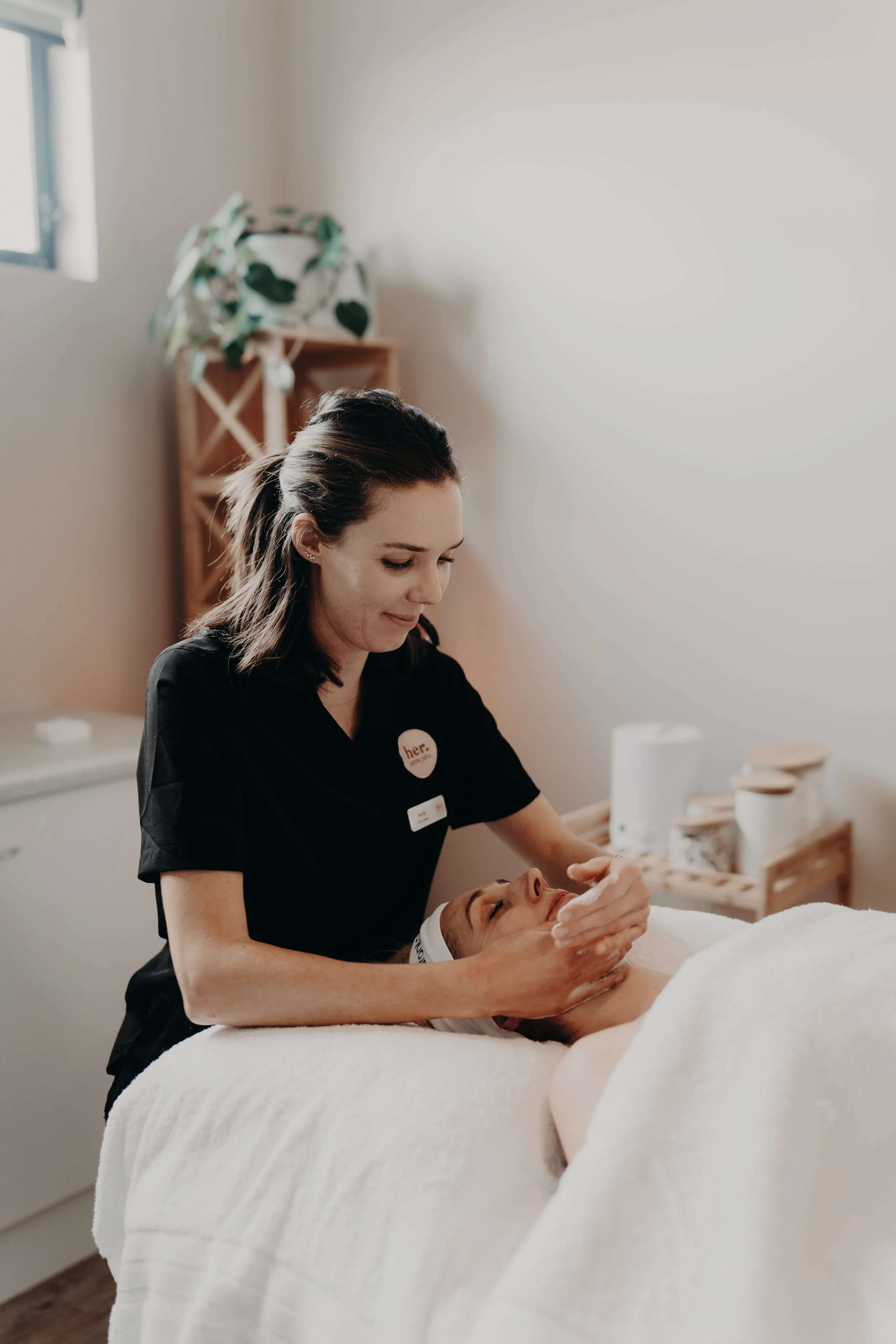 Clinical face treatments — her. Skin & Day Spa