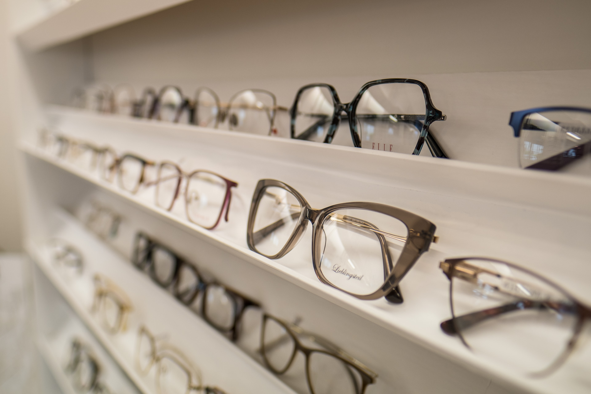 Brillen — Die Optikerin