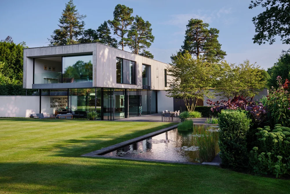Modernist House — Angus Thompson