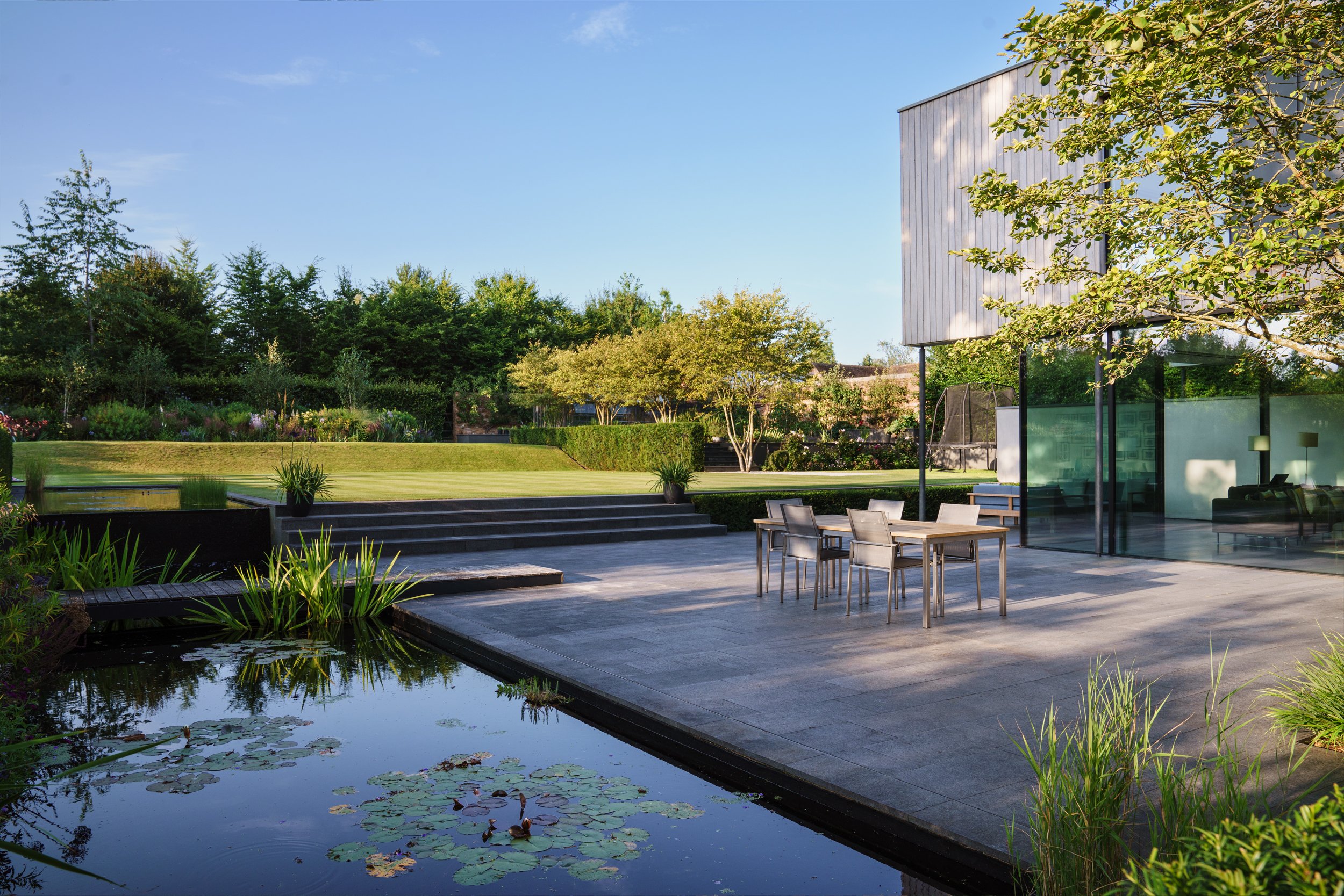 Modernist House — Angus Thompson