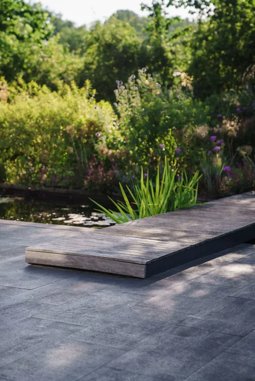 Modernist House — Angus Thompson