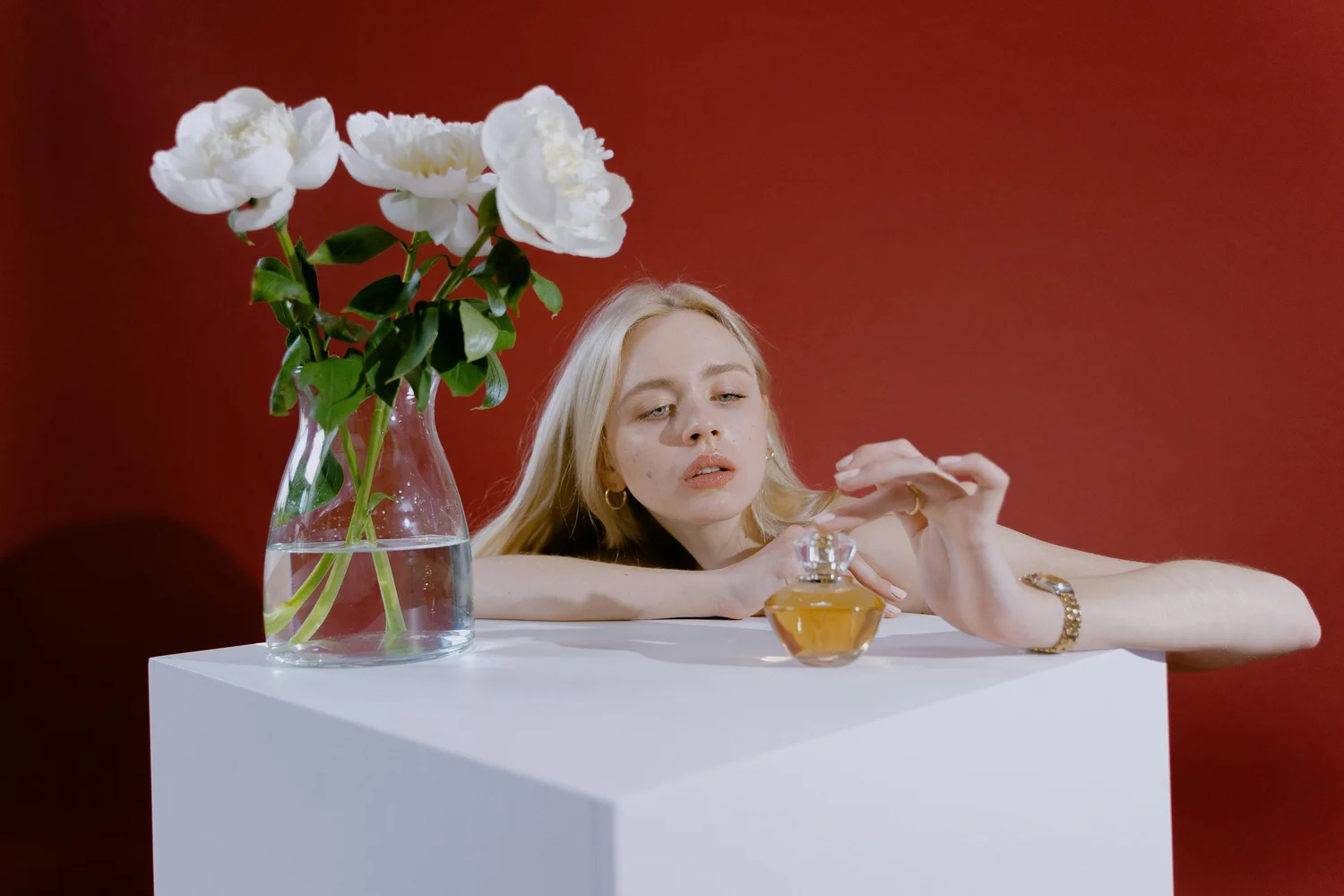 Perfume and Personality: What Your Scent Says About You — SO SHE SLAYS