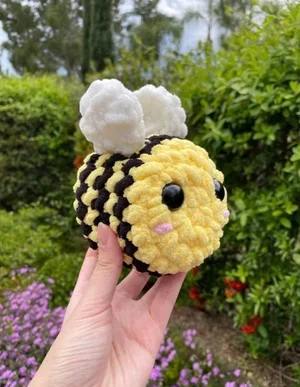 Free Crochet Bee Pattern ( 30 Minute Crochet Project with Video ...