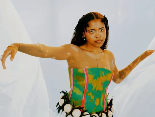 Alexia Thomas - “Lost In Space” — UpToHear