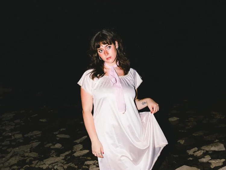 Hana Eid “between Your Teeth” — Uptohear