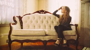 SELETT - “Hey Hey” — UpToHear