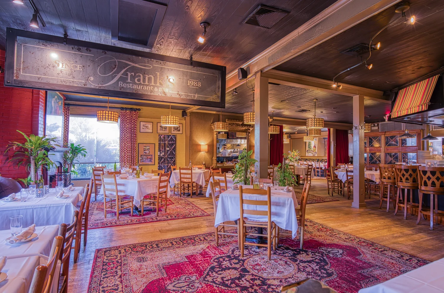 Frank's Restaurant & Bar — Franks and Franks Outback Restaurant