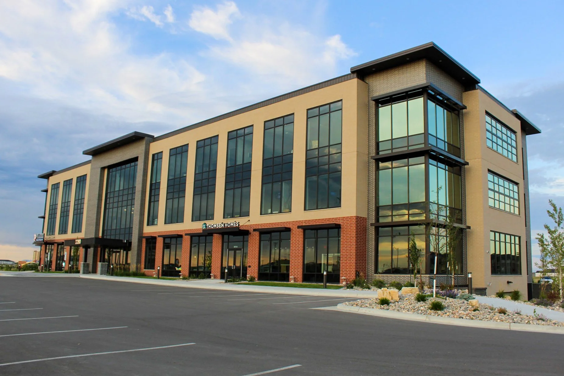 Buildings — EagleRidge Plaza