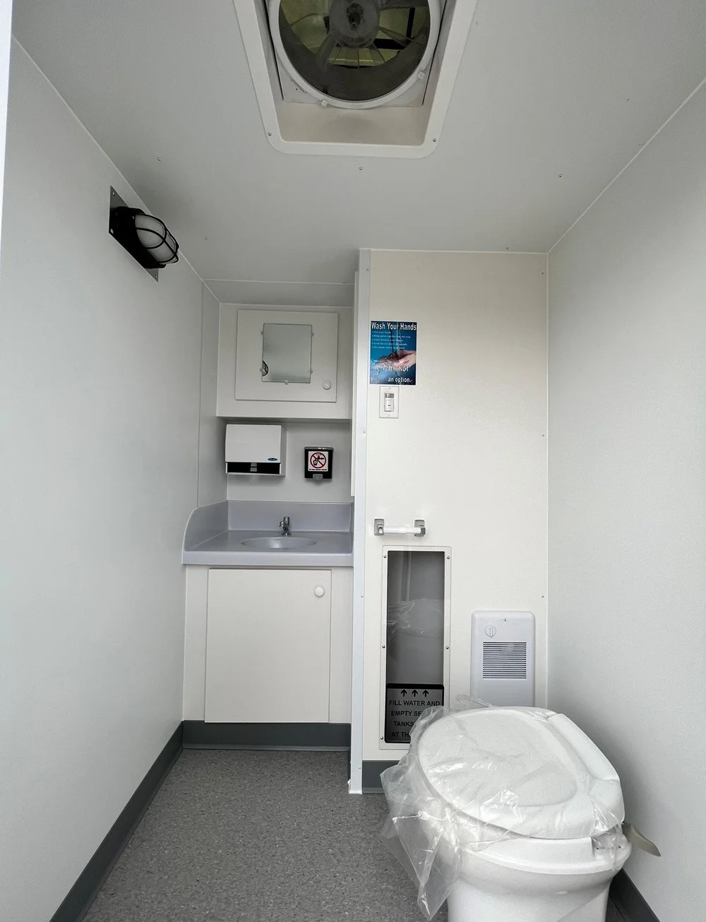 JobJon 100S | Explore Portable Washrooms Today — JobJon Portable Solutions