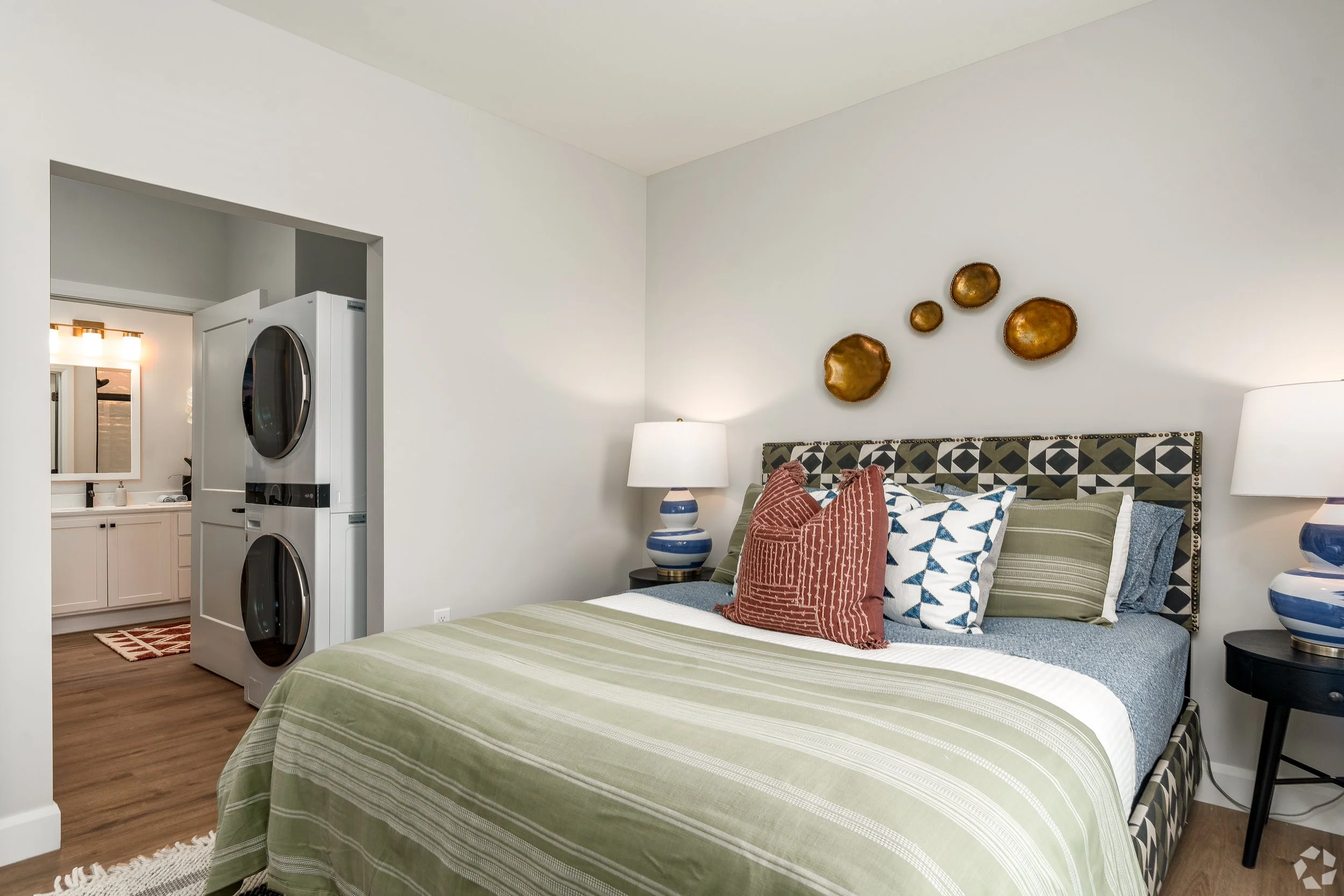 Photos — Lusso Apartments in Italian Village