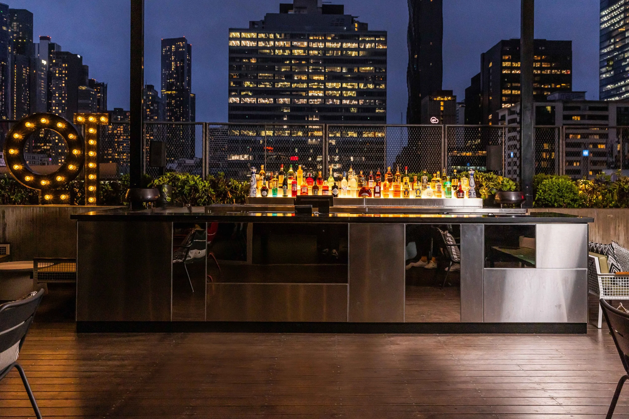 QT Melbourne Rooftop — Chroma Group