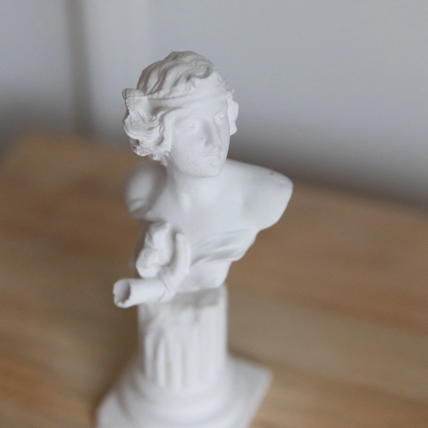 Venus Italica Head Bust — STATUETTE