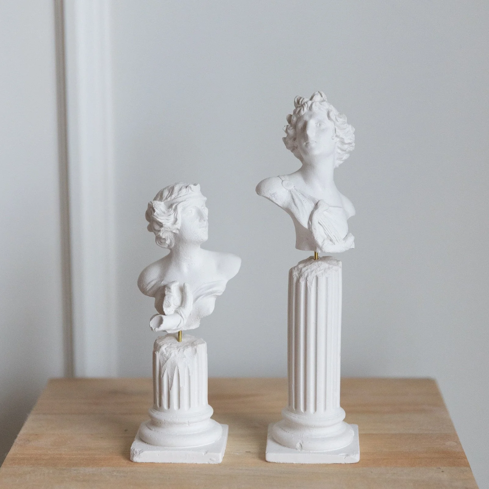 Venus Italica Head Bust — STATUETTE