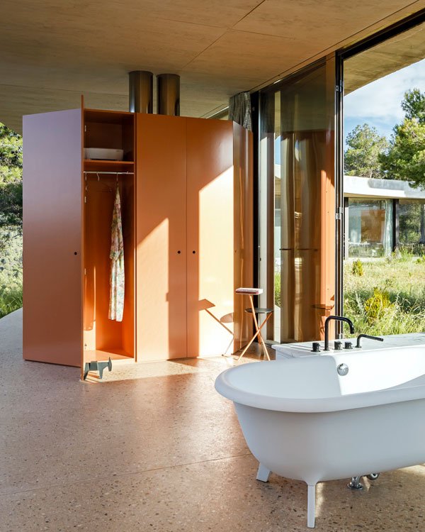 Solo Office KGDVS / Matarraña, Spain — DOMstay | Design-led Holiday Homes