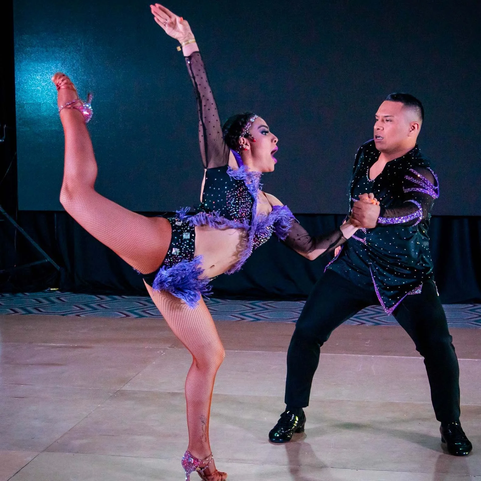 Salsa Classes — Baila District