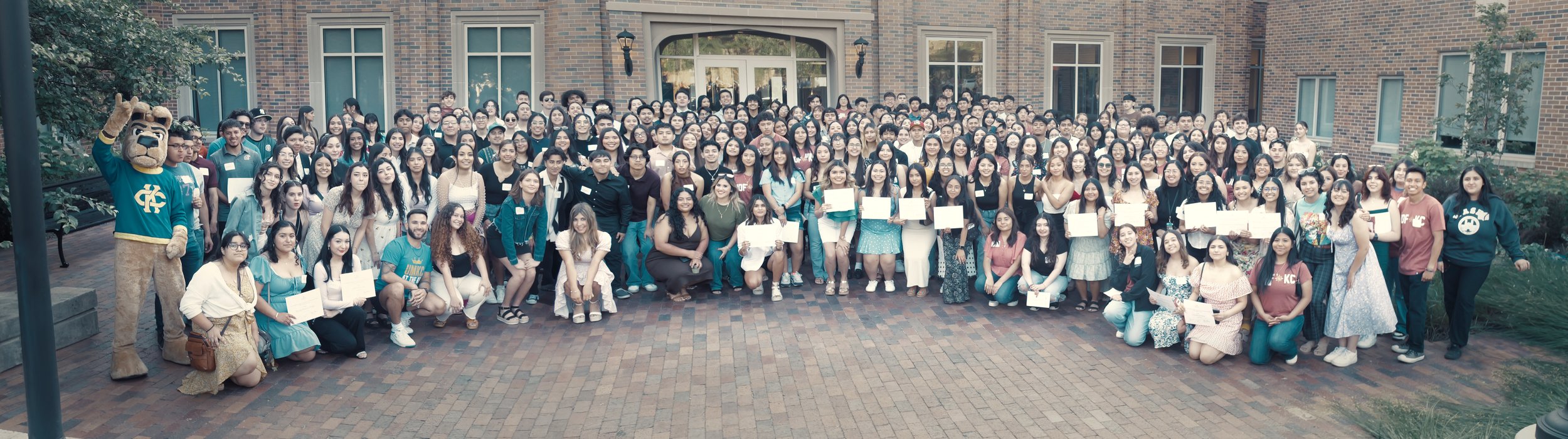 HDF Scholarship | Beca HDF — Hispanic Development Fund