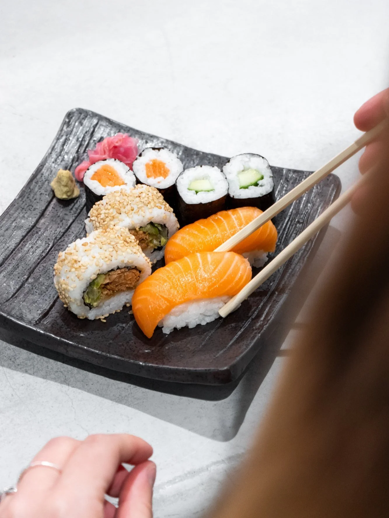 Frisches Takeaway Sushi | Japanische Spezialität | Zürich Bahnhof